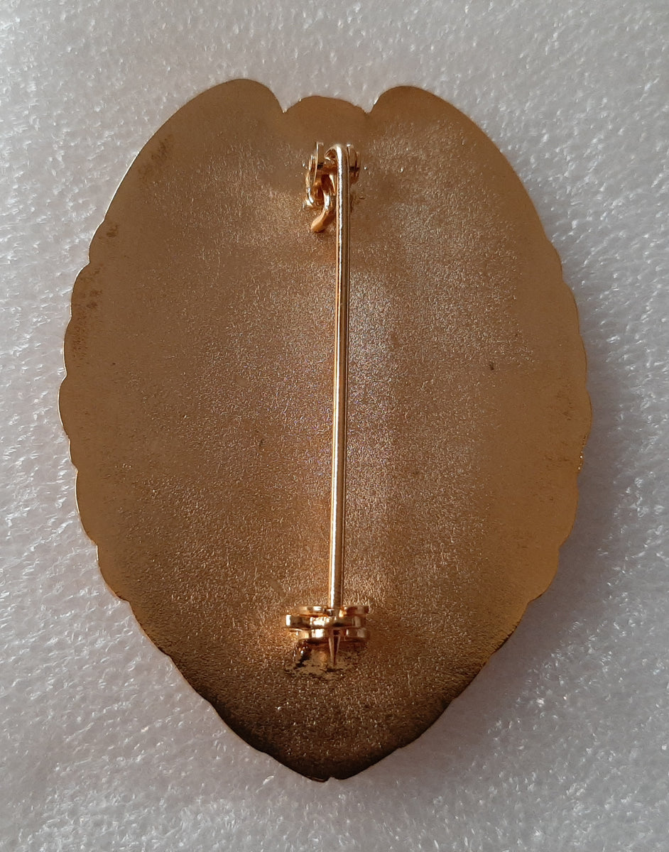 *NEW ITEM* Stranger Things Season 3 Chief Jim Hopper Prop Replica #380 ...